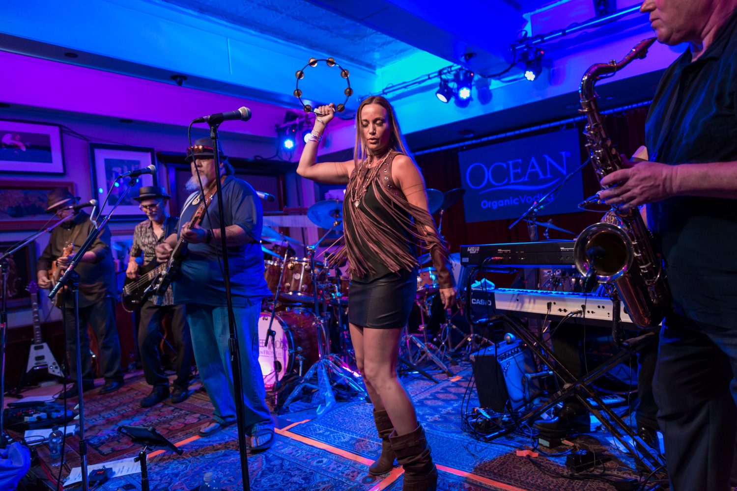 Gretchen Rhodes – Singer / Songwriter